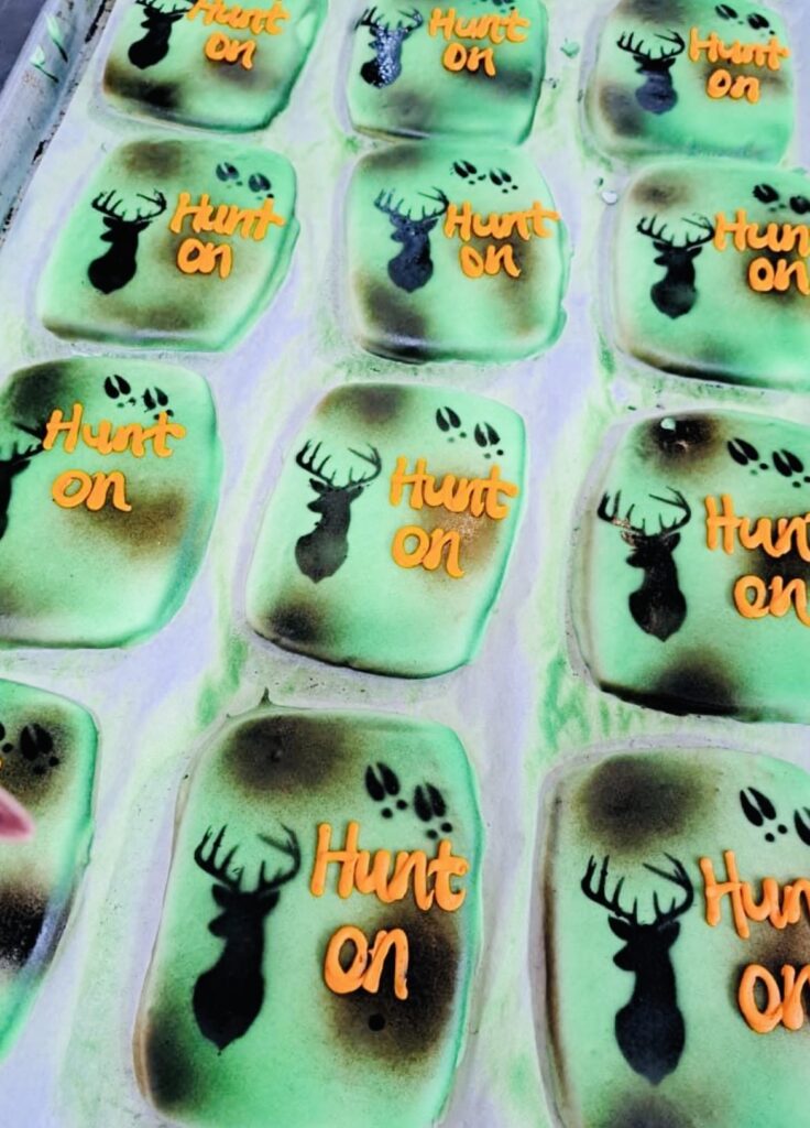 Deer Hunting Cookies | Wedding Cakes Minneapolis Bakery Farmington Bakery