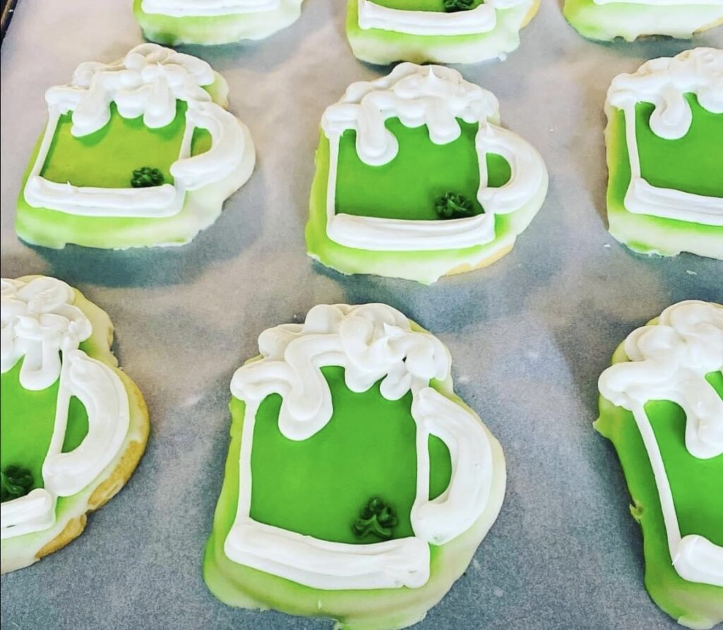 Green Beer Cookies | Wedding Cakes Minneapolis Bakery Farmington Bakery