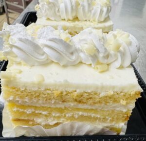 Lemon Creme Layer Cake | Wedding Cakes Minneapolis Bakery Farmington Bakery